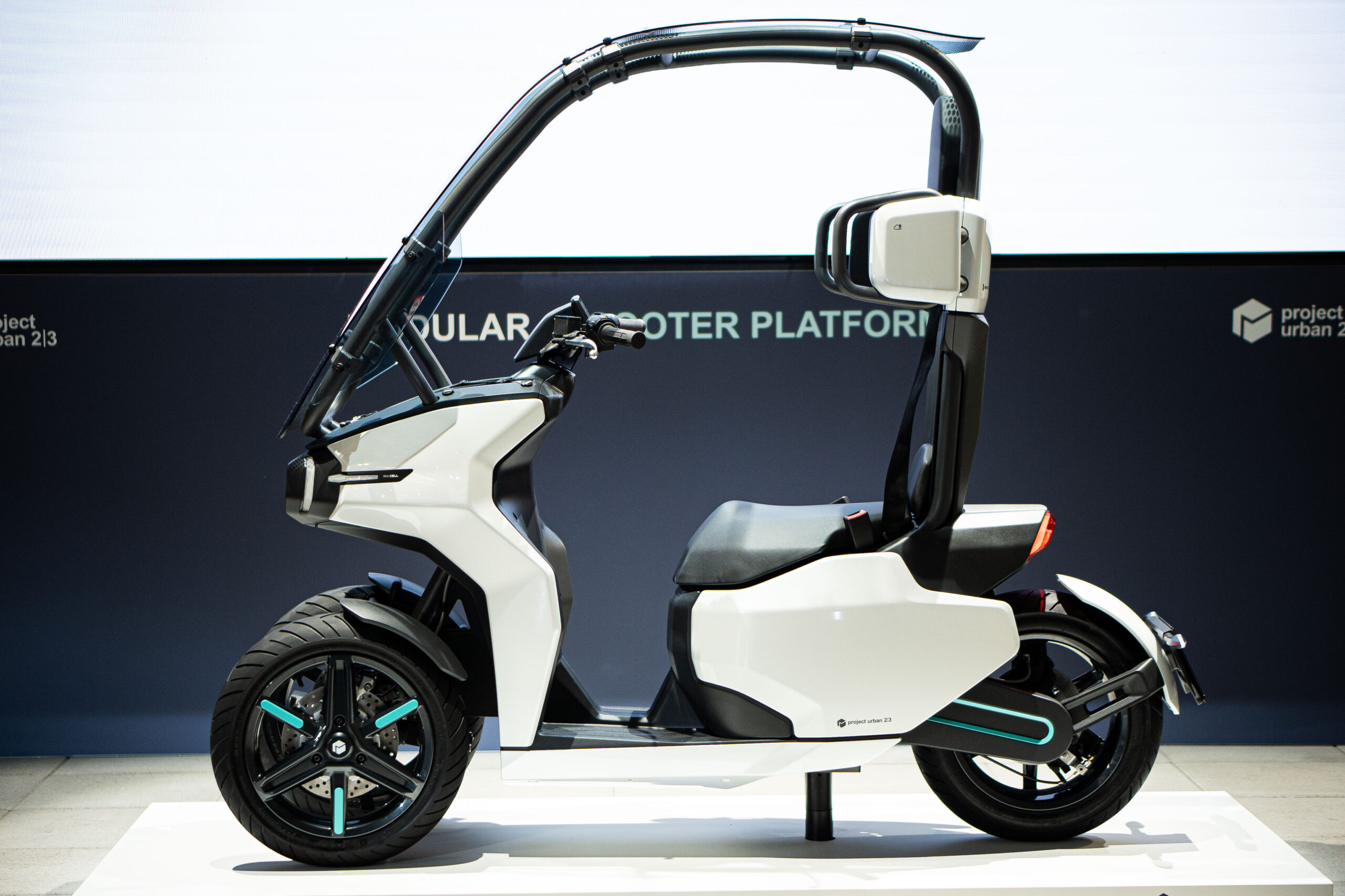 3W Cell | Durable and Efficient Electric Vehicle by project urban 2|3